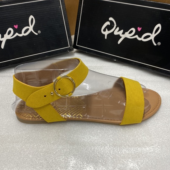 Qupid | Shoes | Qupid Suede Sandals | Poshmark